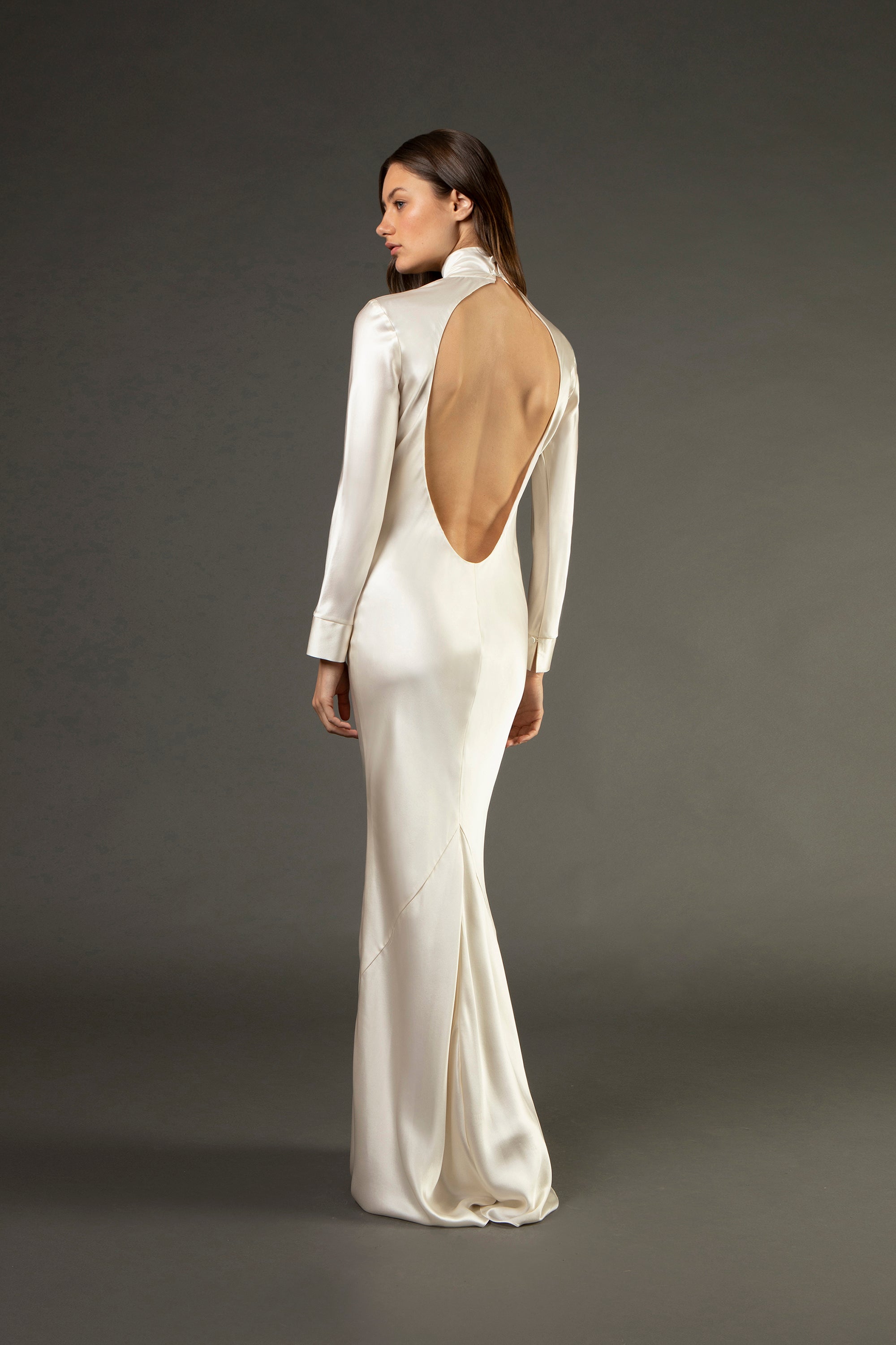 Open back long sleeve gown - ivory – Michelle Mason